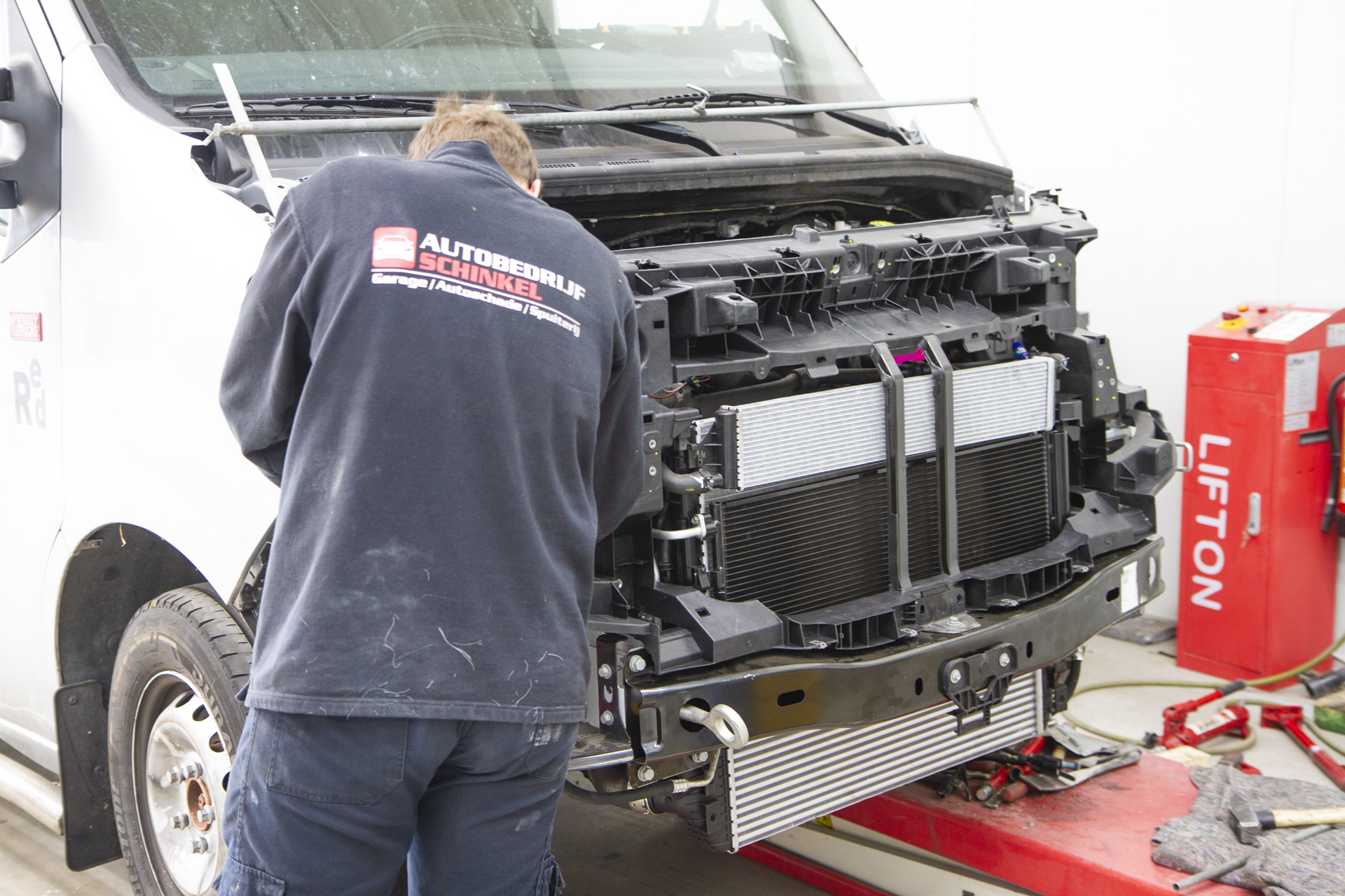 Schadeherstel – Autobedrijf Schinkel